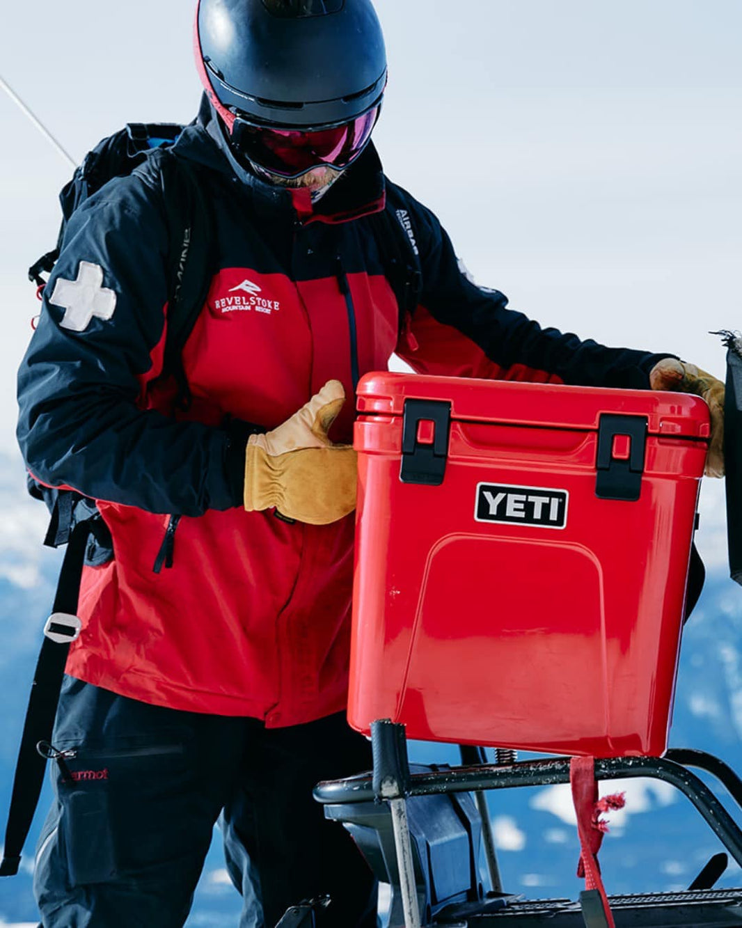 Yeti | cooler Roadie 24 Rescue Red